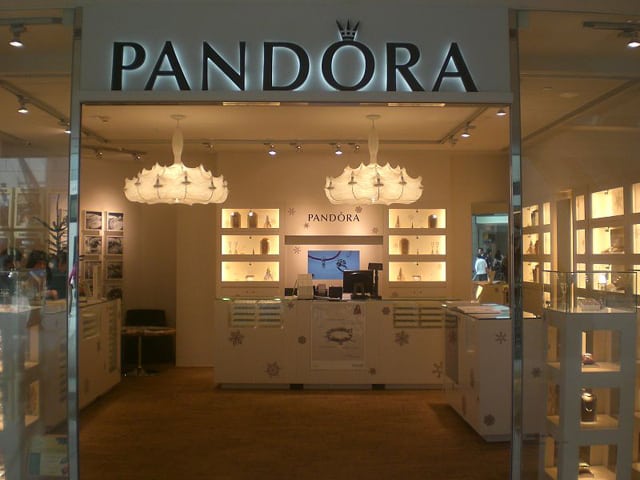Pandora celebrates 100% renewable energy usage for lab-grown collection ...