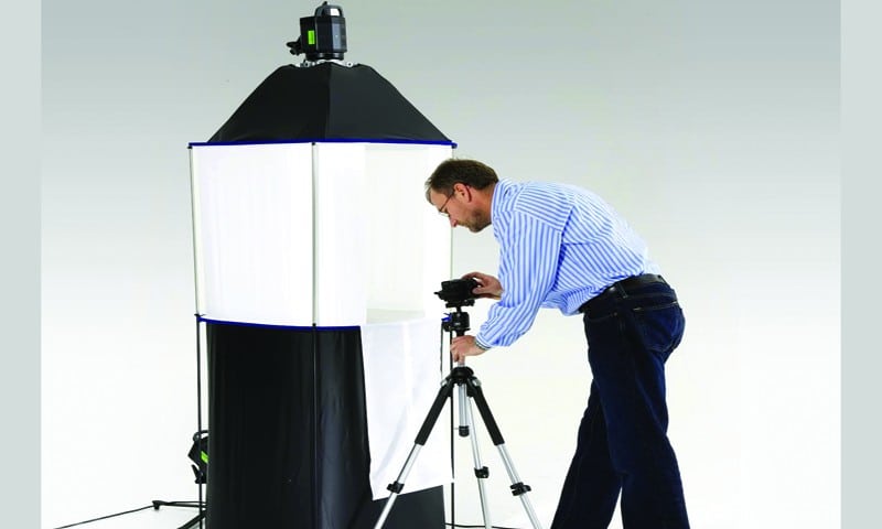 Cubelite lighting kits | Jewellery Focus