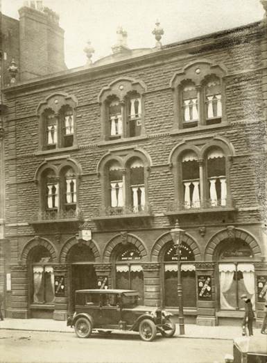 Berry’s Jewellers unveils Nottingham Omega showroom | Jewellery Focus