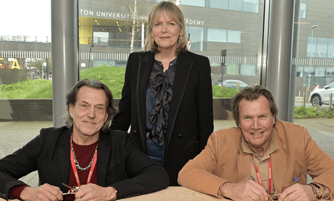 De Beers presents AUEA with Leopard jewel-tool boxes to help young ...